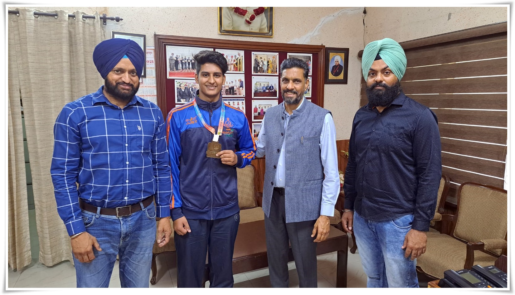 » Mahadev Pandey of Multani Mal Modi College Patiala won Gold medal in ...